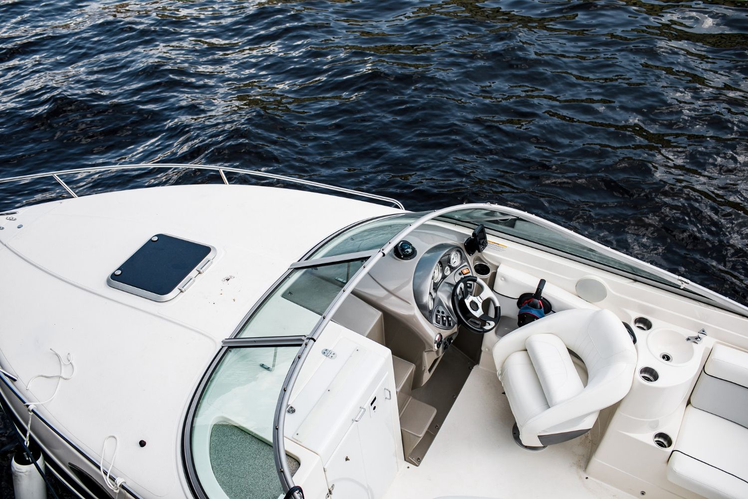 How to Choose the Perfect Color for Your Yacht | Alfa Trust